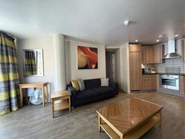 For Sale 2 Bedroom Shared Living/roommate Liverpool Liverpool DLS99162010
