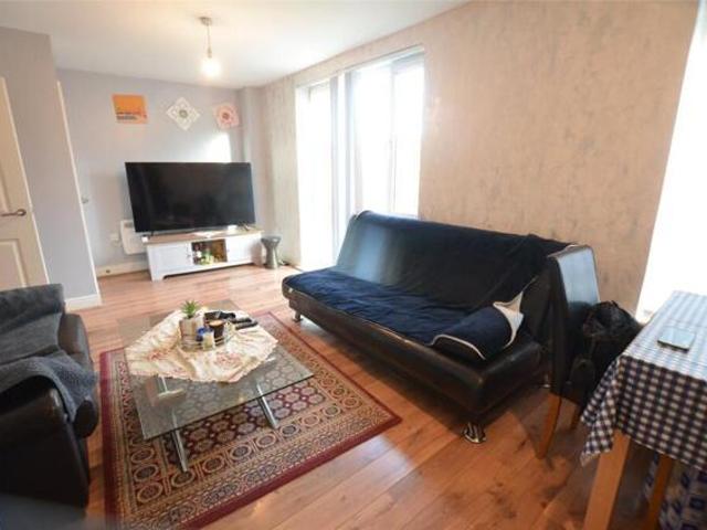 For Sale 2 Bedroom Shared Living/roommate Liverpool Liverpool DS99735903