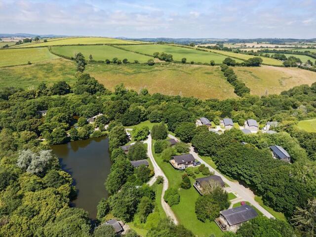 For Sale 2 Bedroom Shared Living/roommate Looe Cornwall DS101059928