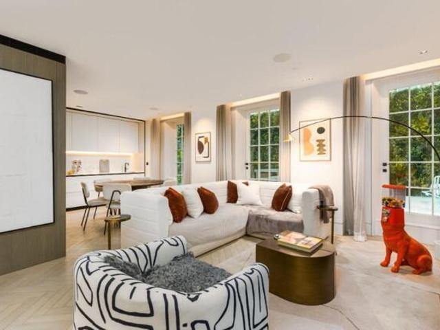 For Sale 2 Bedroom Shared Living/roommate London Westminster DS99523756