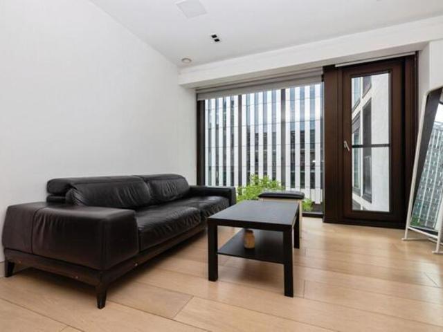 For Sale 2 Bedroom Shared Living/roommate London City Of London DS101677473