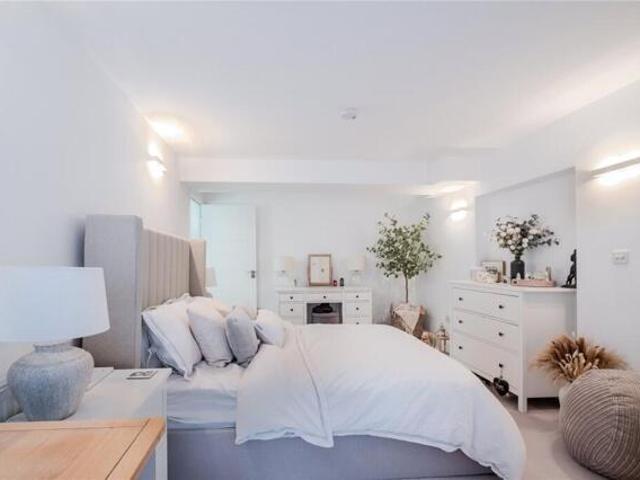 For Sale 2 Bedroom Shared Living/roommate London Greater London DLS99381077