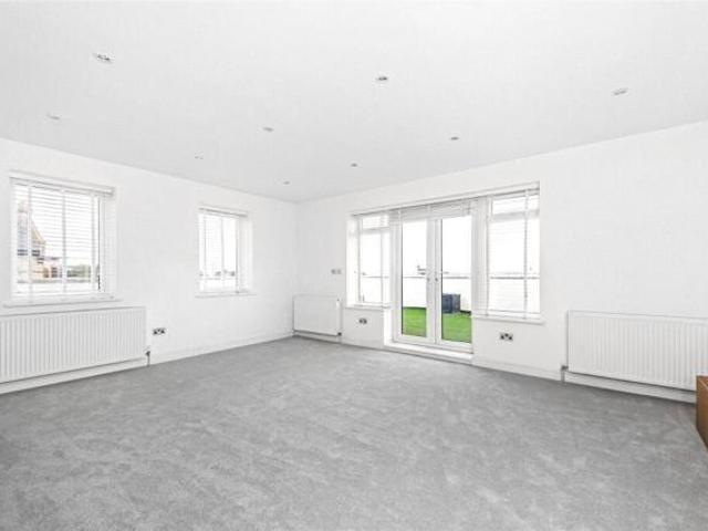 For Sale 2 Bedroom Shared Living/roommate London Greater London DS100854884
