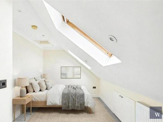 For Sale 2 Bedroom Shared Living/roommate London Greater London DS101675708
