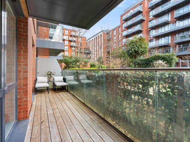 For Sale 2 Bedroom Shared Living/roommate London Greater London DS101676657