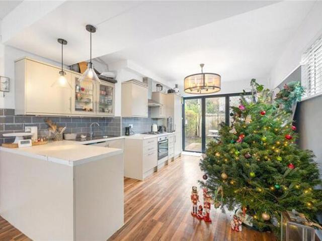For Sale 2 Bedroom Shared Living/roommate London Greater London DS98834673