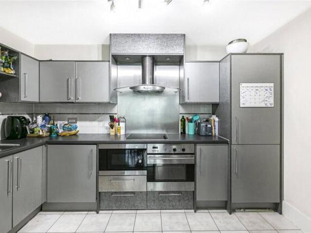 For Sale 2 Bedroom Shared Living/roommate London Greater London DS98969325