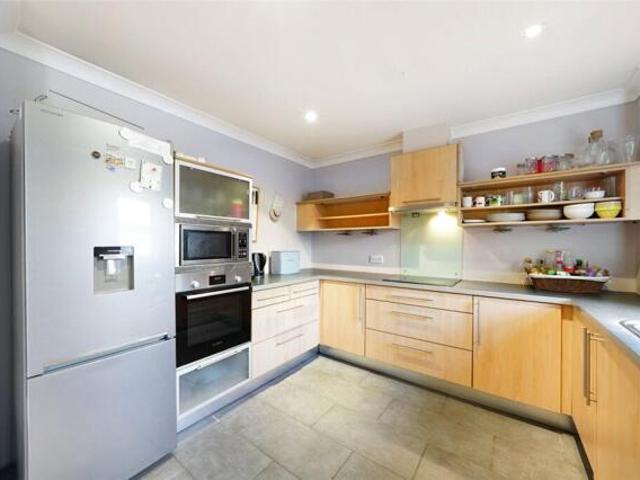 For Sale 2 Bedroom Shared Living/roommate London Greater London DS99572107