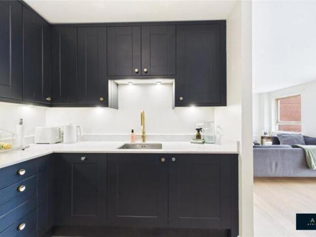 For Sale 2 Bedroom Shared Living/roommate London Greater London DS99952162