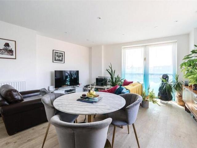 For Sale 2 Bedroom Shared Living/roommate Londres Great London DLS99029326