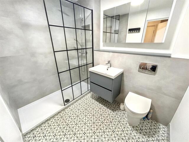 For Sale 2 Bedroom Shared Living/roommate Londres Great London DLS99774102