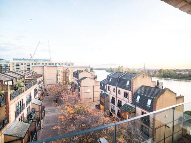 For Sale 2 Bedroom Shared Living/roommate Londres Greater London DLS101200069