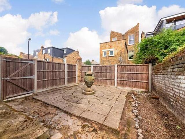 For Sale 2 Bedroom Shared Living/roommate Londres Greater London DLS101701698