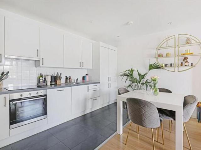 For Sale 2 Bedroom Shared Living/roommate Londres Greater London DLS98477218