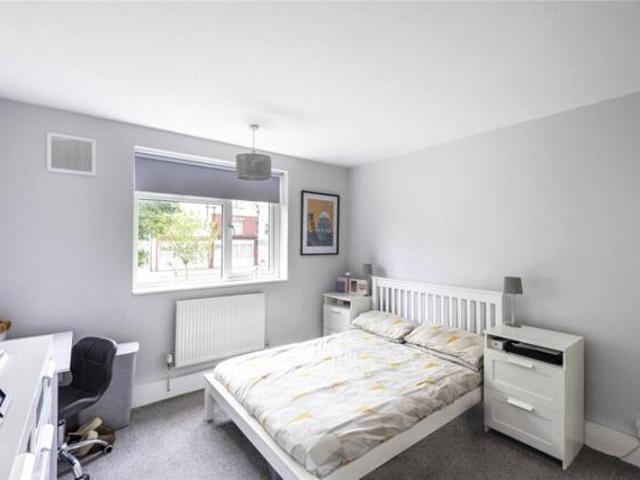 For Sale 2 Bedroom Shared Living/roommate Londres Greater London DS98612238