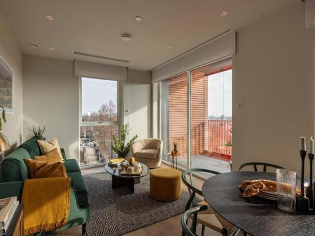 For Sale 2 Bedroom Shared Living/roommate Londres London DS101351682