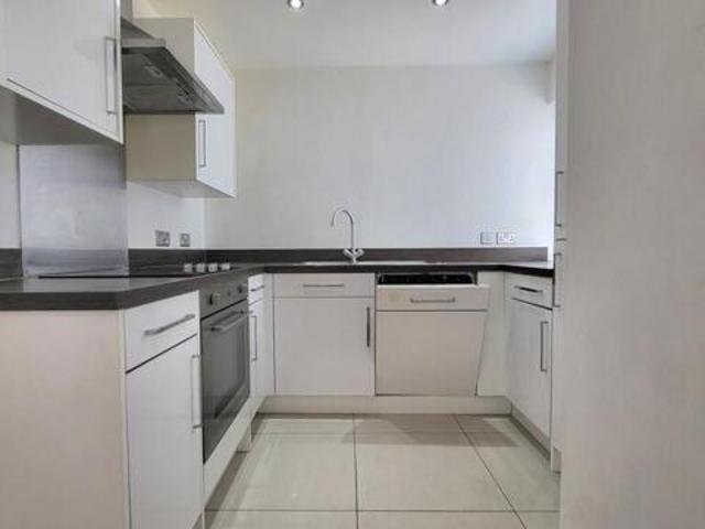 For Sale 2 Bedroom Shared Living/roommate Peterborough Peterborough DLS99475843