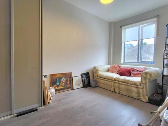 For Sale 2 Bedroom Shared Living/roommate Peterborough Peterborough DS101743283