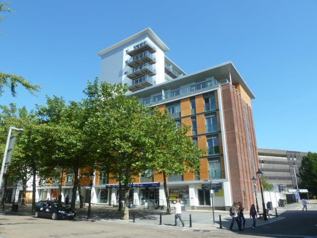 For Sale 2 Bedroom Shared Living/roommate Poole Dorset DLS99688383