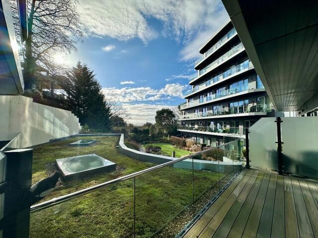 For Sale 2 Bedroom Shared Living/roommate Poole Poole DLS101777724