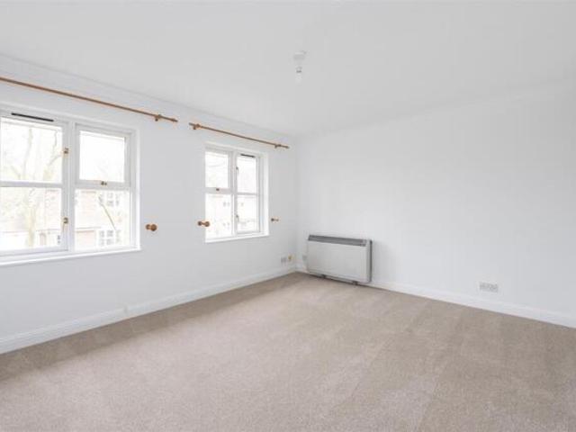 For Sale 2 Bedroom Shared Living/roommate Prospect Road Prospect Road DLS101100146