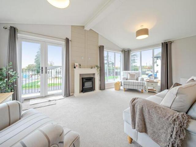For Sale 2 Bedroom Shared Living/roommate Rutland Rutland DLS100058283