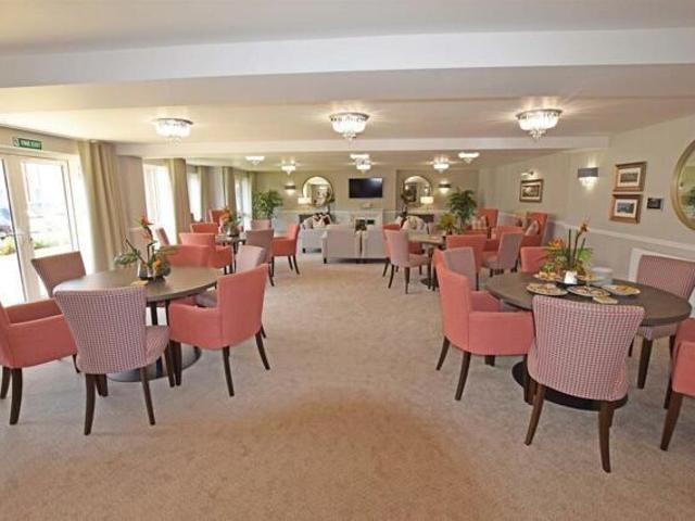 For Sale 2 Bedroom Shared Living/roommate Rainham Great London DS99380941