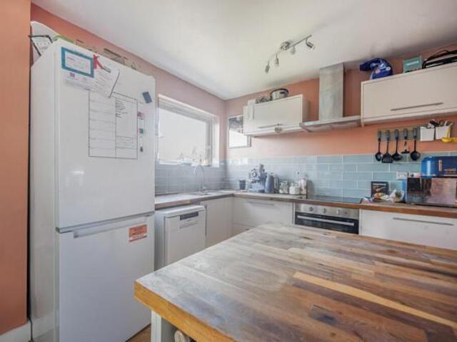 For Sale 2 Bedroom Shared Living/roommate Reading Berkshire DLS100881671