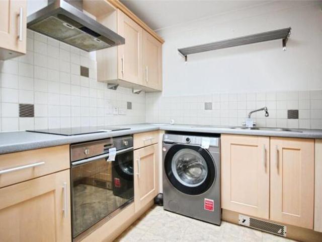 For Sale 2 Bedroom Shared Living/roommate Reading Reading DLS101199796
