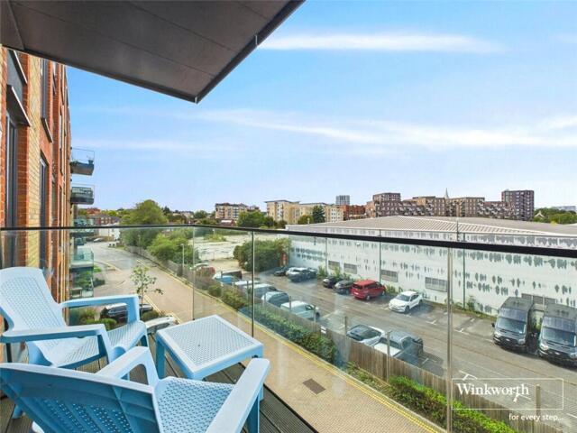 For Sale 2 Bedroom Shared Living/roommate Reading Reading DS99808861