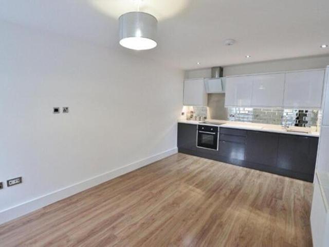 For Sale 2 Bedroom Shared Living/roommate Romford Greater London DLS101379089