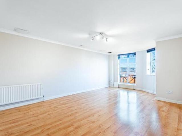 For Sale 2 Bedroom Shared Living/roommate St. Albans Hertfordshire DS98649193