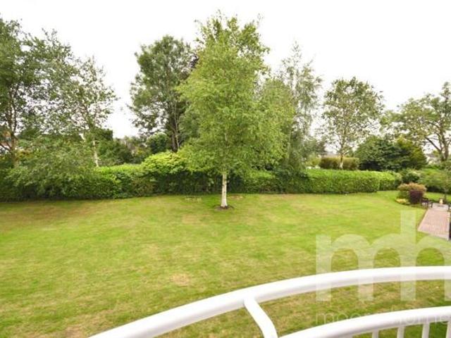 For Sale 2 Bedroom Shared Living/roommate Stockport Cheshire East DS98834828