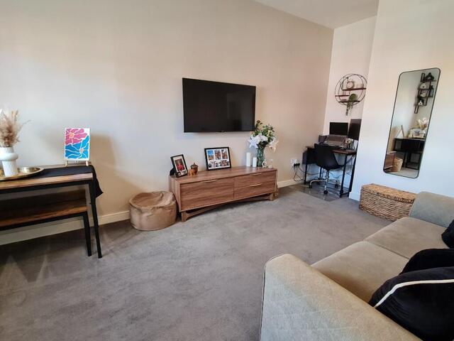 For Sale 2 Bedroom Shared Living/roommate Stowmarket Suffolk DS100096958
