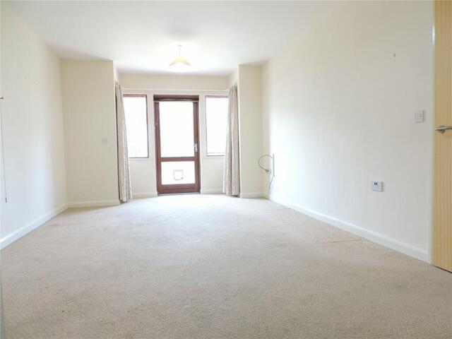 For Sale 2 Bedroom Shared Living/roommate Stowmarket Suffolk DS98800920