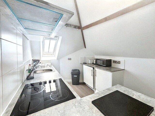 For Sale 2 Bedroom Shared Living/roommate Sturminster Newton Dorset DLS99290446