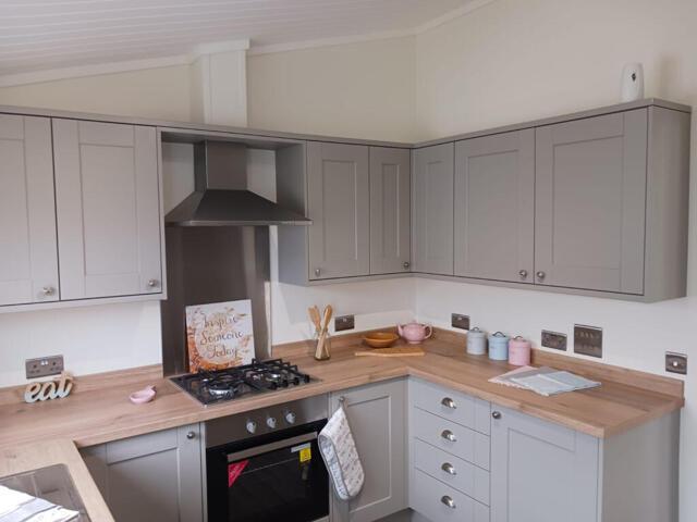 For Sale 2 Bedroom Shared Living/roommate Suffolk Suffolk DS98335823