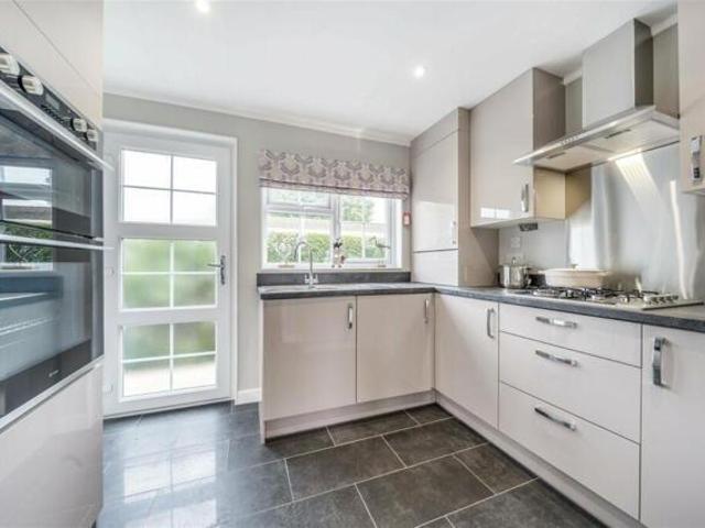 For Sale 2 Bedroom Shared Living/roommate Suffolk Suffolk DS99641680