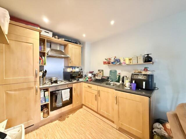 For Sale 2 Bedroom Shared Living/roommate Sunderland Sunderland DLS100503489