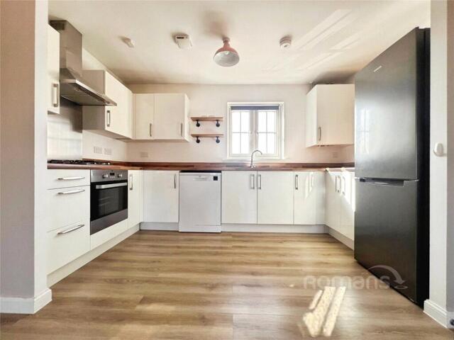 For Sale 2 Bedroom Shared Living/roommate Surrey Great London DLS100426426