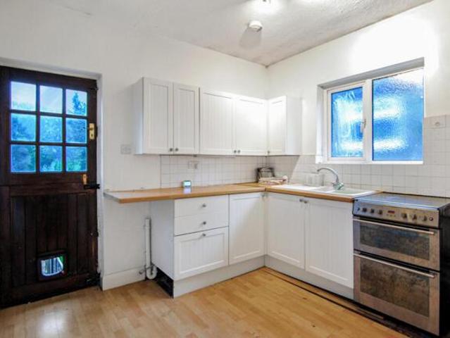 For Sale 2 Bedroom Shared Living/roommate Surrey Surrey DLS101931438