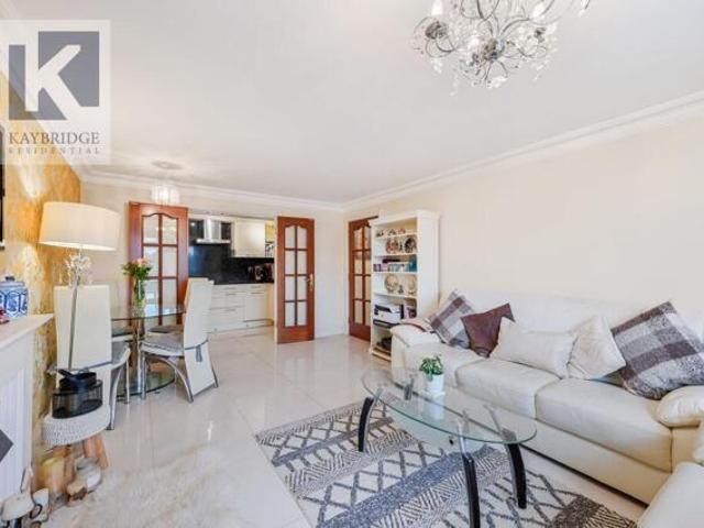 For Sale 2 Bedroom Shared Living/roommate Surrey Surrey DS99130386