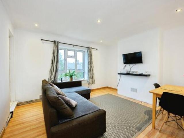For Sale 2 Bedroom Shared Living/roommate Surrey Surrey DS101931701