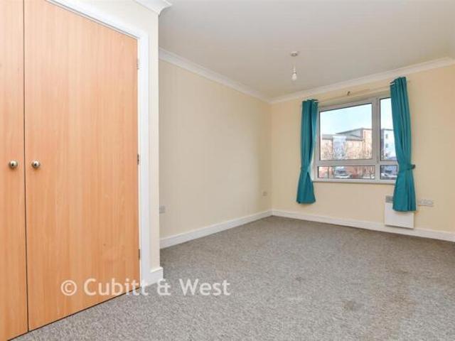 For Sale 2 Bedroom Shared Living/roommate Sutton West Sussex DLS101119509
