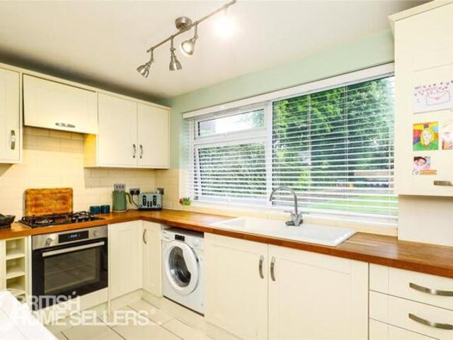 For Sale 2 Bedroom Shared Living/roommate Sutton Coldfield Birmingham DLS99054969