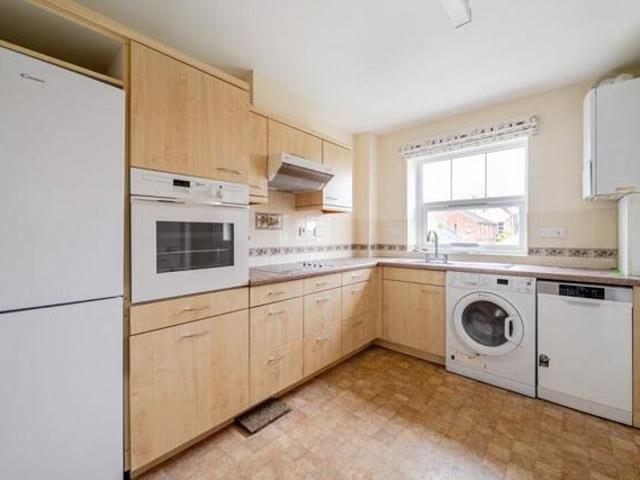 For Sale 2 Bedroom Shared Living/roommate Salisbury Wiltshire DLS100132251