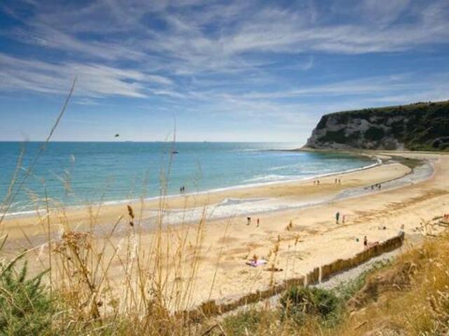 For Sale 2 Bedroom Shared Living/roommate Sandown Isle Of Wight DS101996200