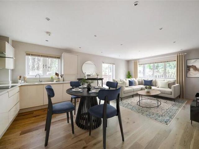 For Sale 2 Bedroom Shared Living/roommate Sevenoaks Kent DS101677552