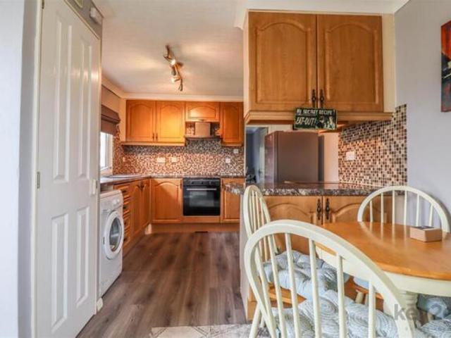 For Sale 2 Bedroom Shared Living/roommate Sheffield Derbyshire DS98765913