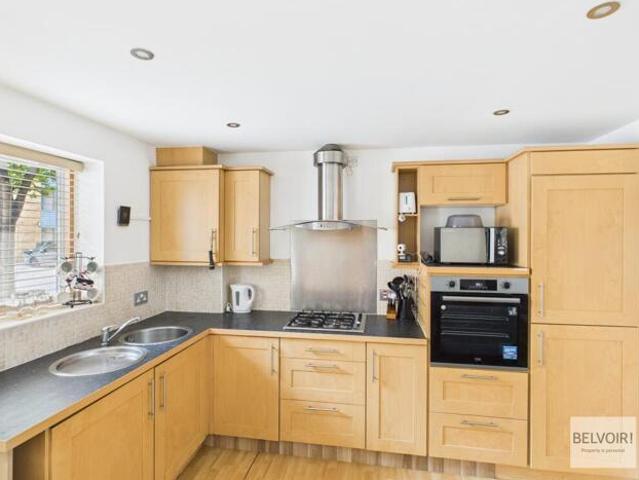 For Sale 2 Bedroom Shared Living/roommate Sheffield Sheffield DLS100317033